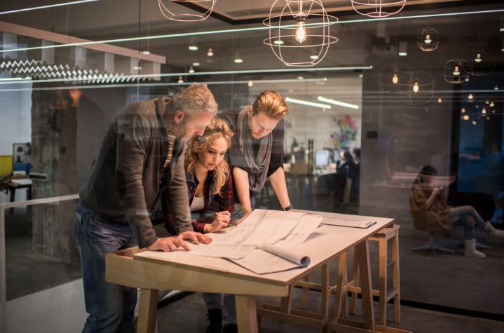 Unlocking the Benefits of Benchmarking: Key Steps & Advantages